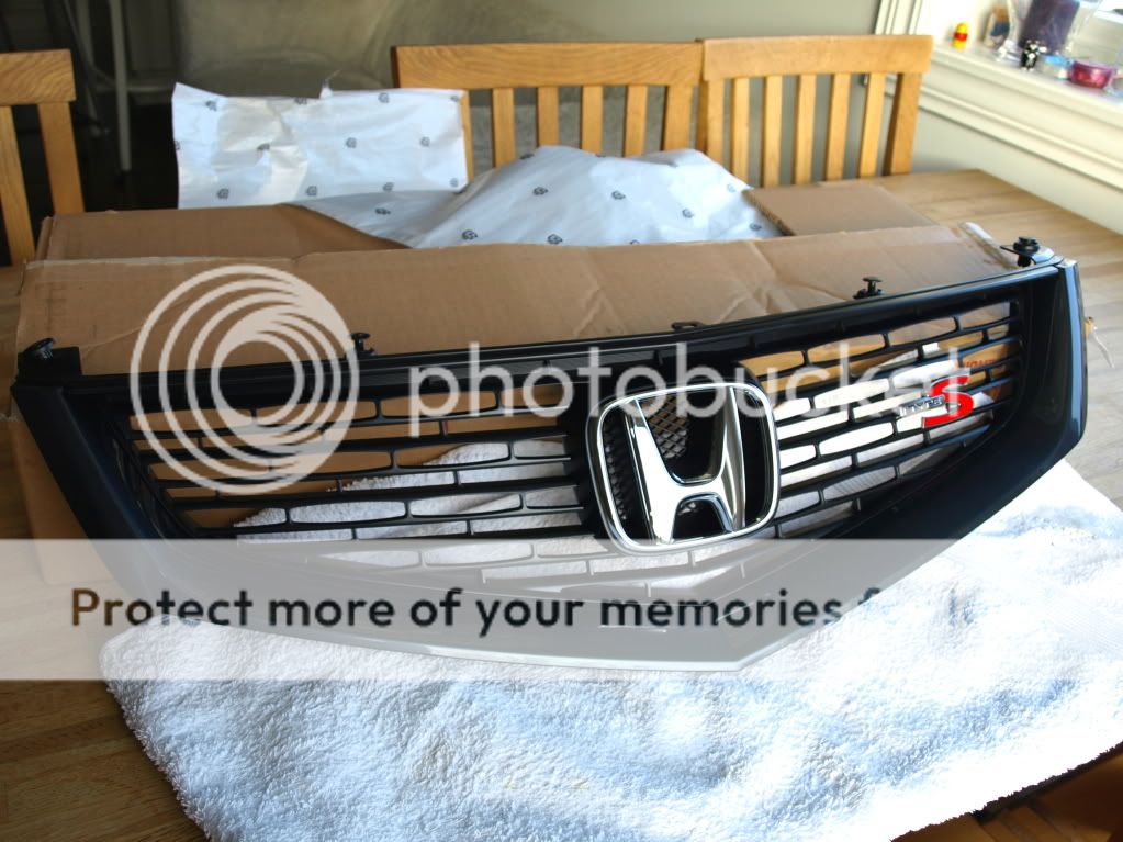 How to install Euro-R / Type S badge on front sports grille? | Acura ...