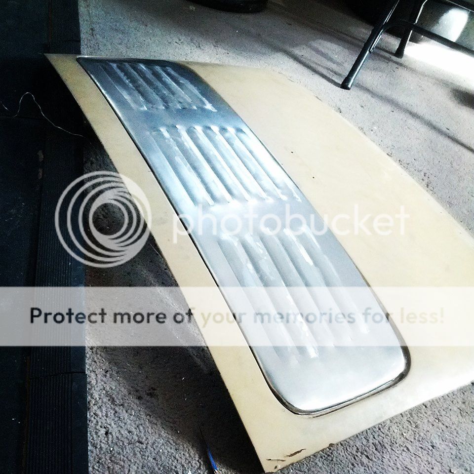 Outlaw Renegade Louvered Aluminum 911 912 Decklid Grille - Pelican ...