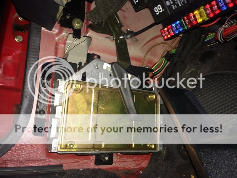 ABS module connector removal | VW Vortex - Volkswagen Forum