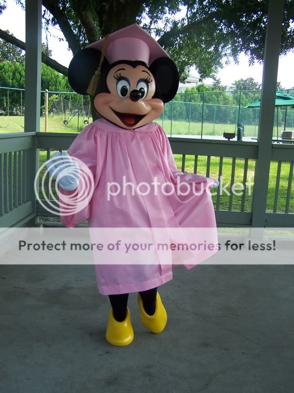 Let's start a Minnie Mouse picture thread! | DIS Disney Discussion ...