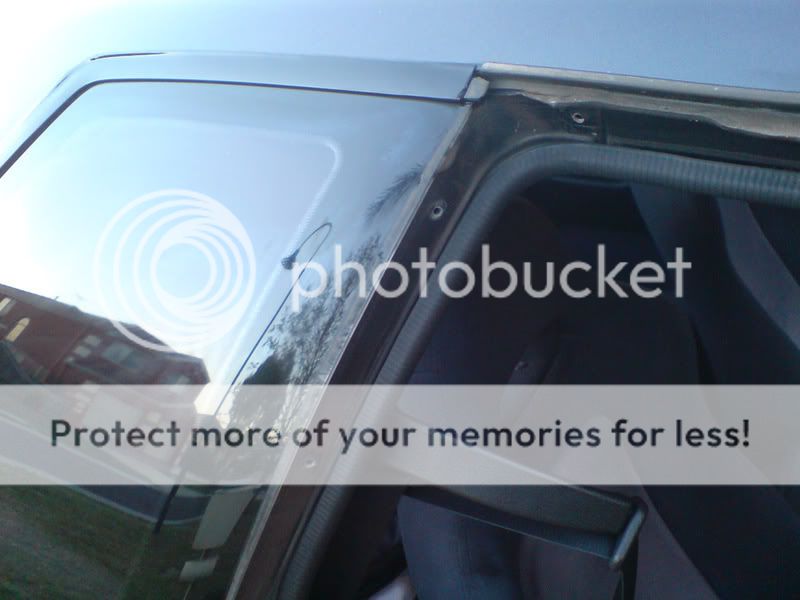 R32 Gtr Rear Quarter Window Removal - Exterior & Interior Styling - SAU ...